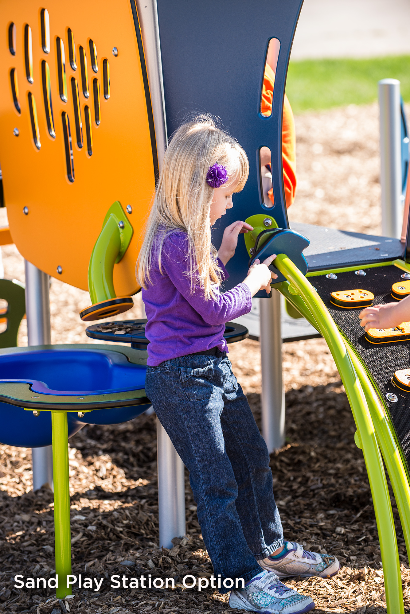 Motion - Compact Full of Interactive Play Events - Smart Play