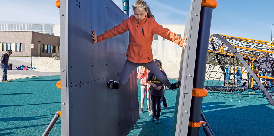 FitCore™ Extreme Spiderwalk Obstacle Course Structure Ages 5-12