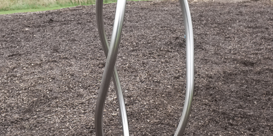Curva® Spinner with Stainless Steel Finish - Playground Stand-up Spinner