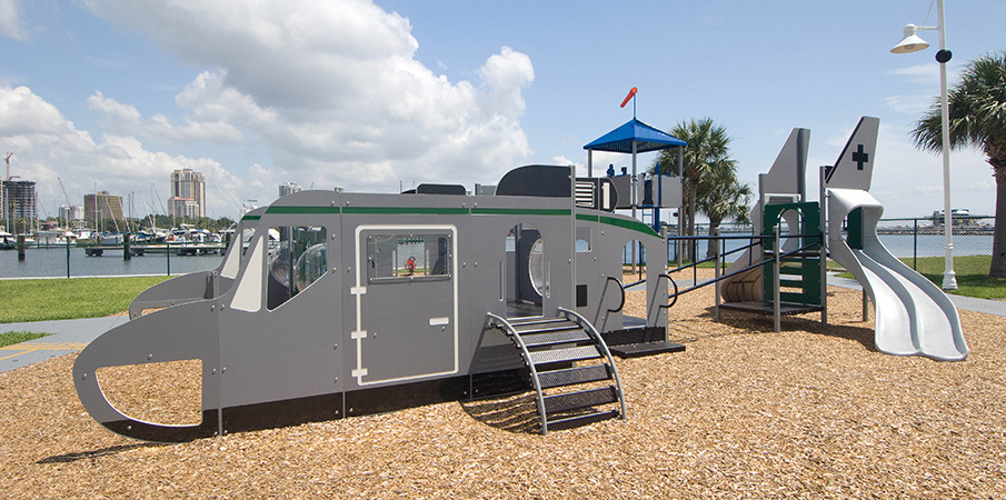 Albert Whitted Park – Airplane-themed Playground