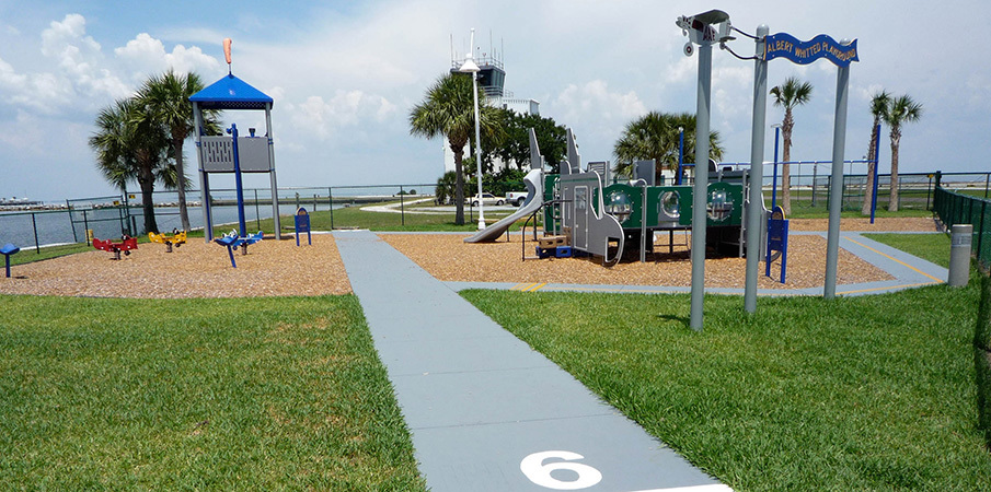Albert Whitted Park – Airplane-themed Playground