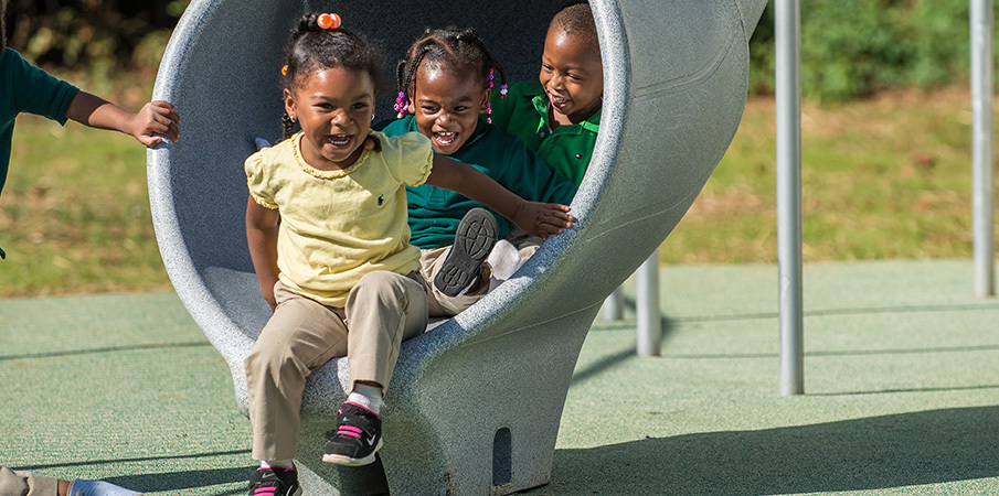 Fort Grebel - Futuristic Fort-Themed Playground