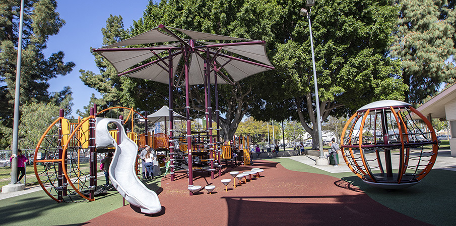 Hoover Recreation Center - Integrated Shade Playground