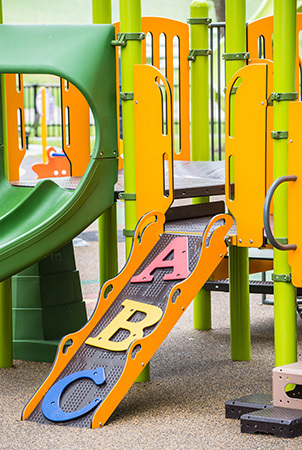 Hunt Almont Park – Park Playground