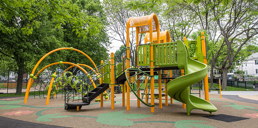 Hunt Almont Park – Park Playground