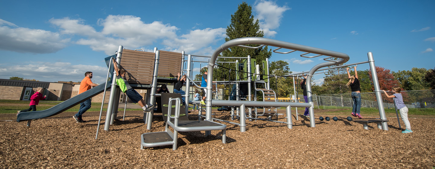Smart Play®: Venti® - Affordable Compact Playground